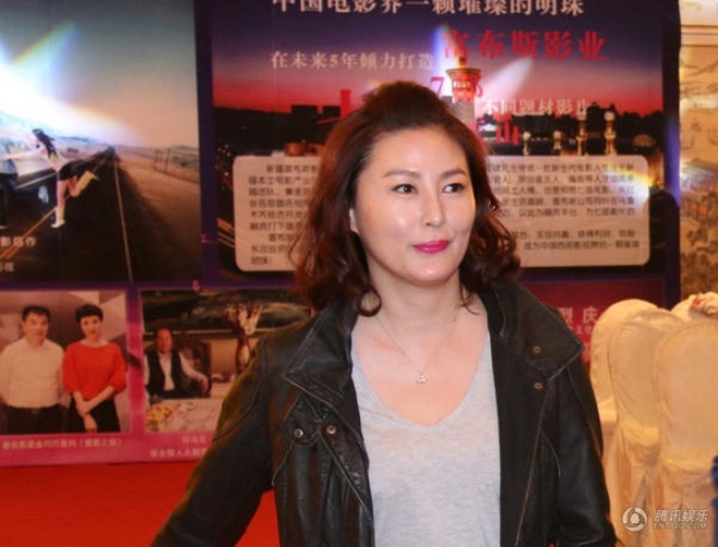 Phan Kim Liên Vương Tư Ý: Lấy chồng đại gia, 13 năm không có con, U50 không ai nhận ra