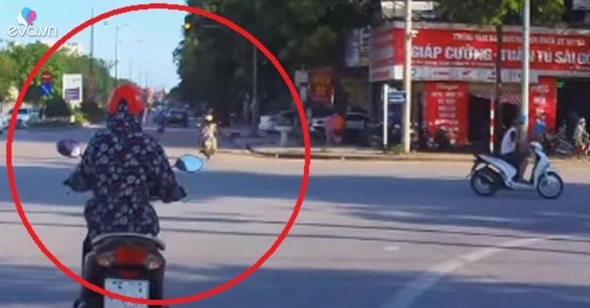 Clip: Nữ "ninja” đi xe vision gây sốc với cách dừng chờ đèn tín hiệu