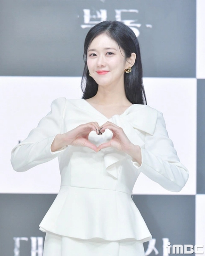 Lễ cưới ngoài trời của Jang Nara: Dàn sao hạng A đến dự phải đảm bảo ...