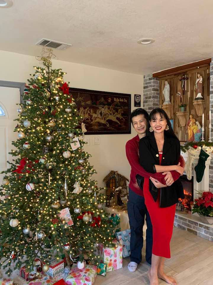 Vợ Dustin Nguyễn tâm sự về chồng 60 tuổi: Vừa nhận nhà, anh ấy đi, để ...