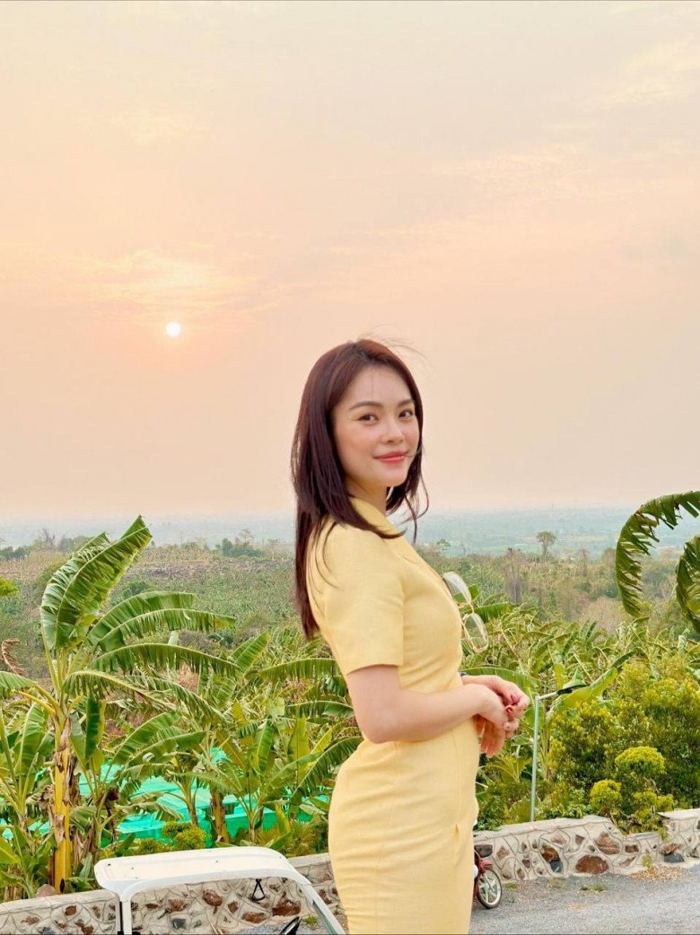 Dương Cẩm Lynh 2 lần sinh con khổ cực, bị "cắm sừng” lúc bầu bí, giờ ...