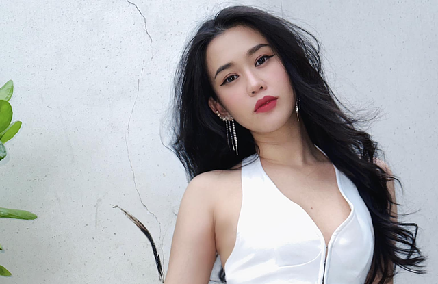 Sao Việt 24h: Cường Đô La mở hẳn tiệm gội đầu tại gia để phục vụ ái nữ, chuẩn ông bố chiều con ...