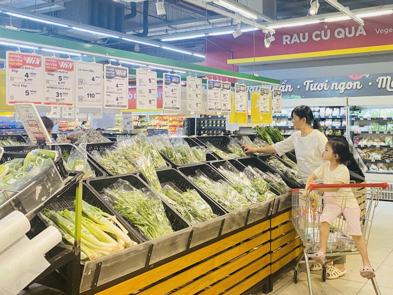 "Cơn mưa” quà tặng dành cho mẹ và bé tại siêu thị WinMart dịp Quốc tế thiếu nhi