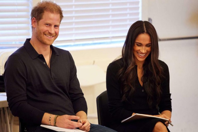 Ầm ỹ thông tin Harry có phòng riêng tại khách sạn để trốn Meghan, sự ...