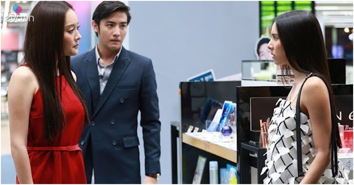 Sau 3 năm ly hôn gặp vợ cũ dắt xe máy cà tàng, tôi cười khẩy thì vợ mới nói 1 câu khiến tôi câm nín