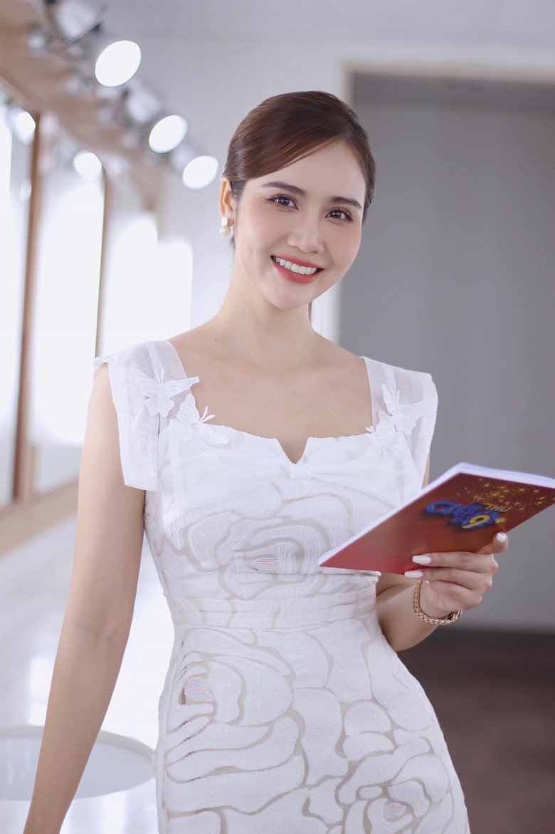 Huyền Lizzie không hối hận vì từng lấy chồng dù ly hôn trong đau khổ ...