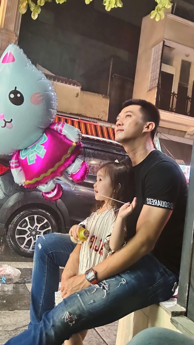 Trai Mường cao gần 1m9 của VTV thích cùng vợ trốn con, ái nữ da trắng ...