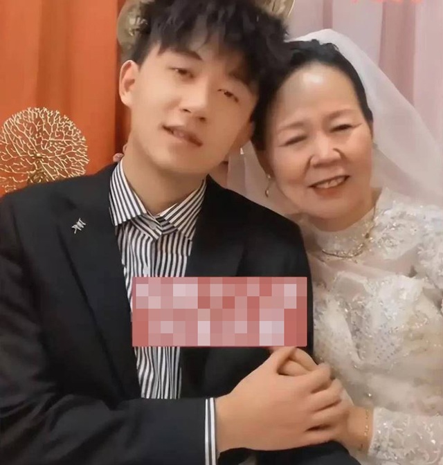 Vợ 41 tuổi nhưng già như 60, lấy chồng trẻ 22 tuổi, năm nàng 19 tuổi ...