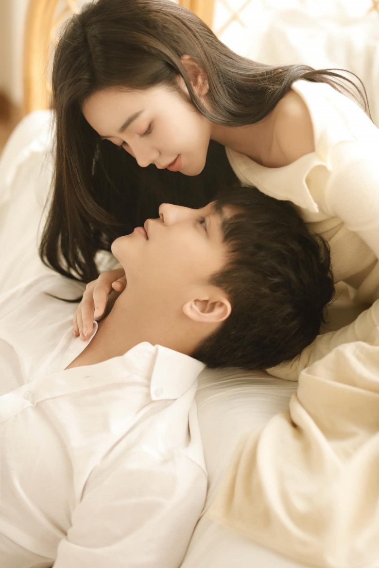 B Trần đăng ảnh tình tứ với Quỳnh Kool, nhưng lập tức bị nhà gái chê quá ư nhạt nhẽo