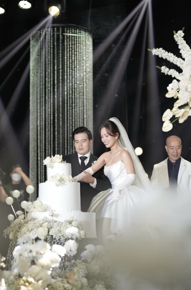 Ngọc Anh Phố Trong Làng quyết định kết hôn vì không đành lòng, cùng chồng doanh nhân ở riêng sau ...