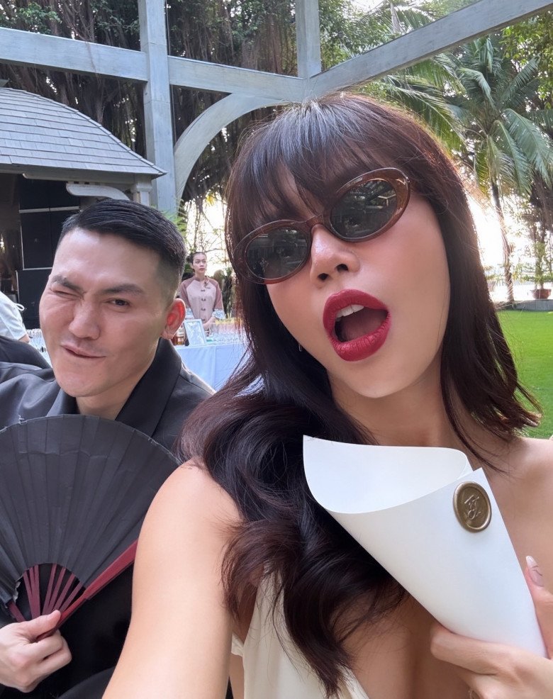 Hôn lễ Cao Thiên Trang kín đáo chỉ 80 khách mời, Minh Tú vừa lấy chồng ...