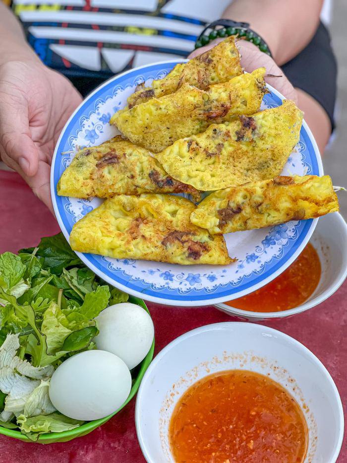 Mách bạn 6 quán ăn chỉ dân địa phương biết trên đảo Phú Quý, đồ tươi ...