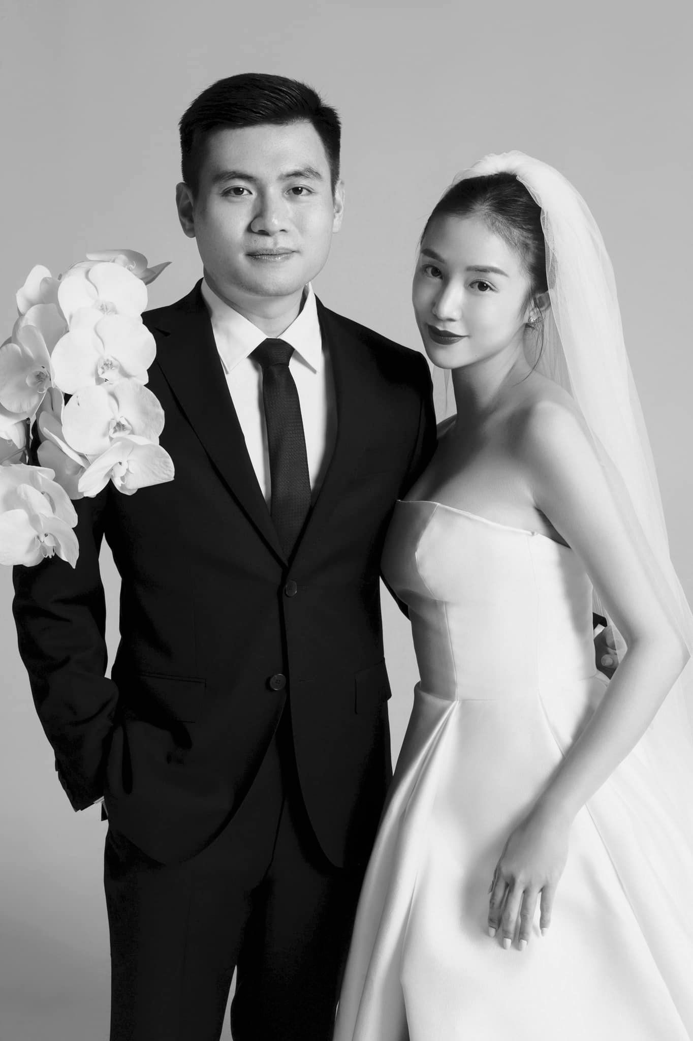 Salim tiết lộ hôn lễ với chồng thiếu gia, Pam Yêu Ơi 2 tuổi sẽ lên chức chị