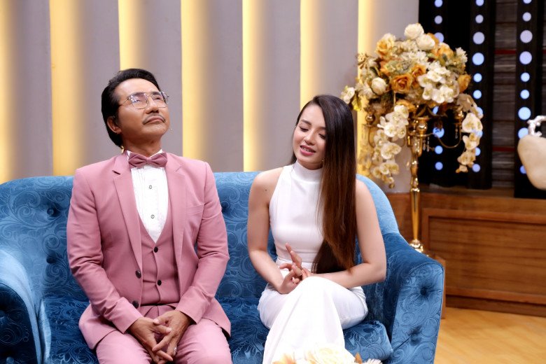 Vợ xinh đẹp kém gần 3 chục tuổi của nhạc sĩ Hãy về với em hay ghen ...