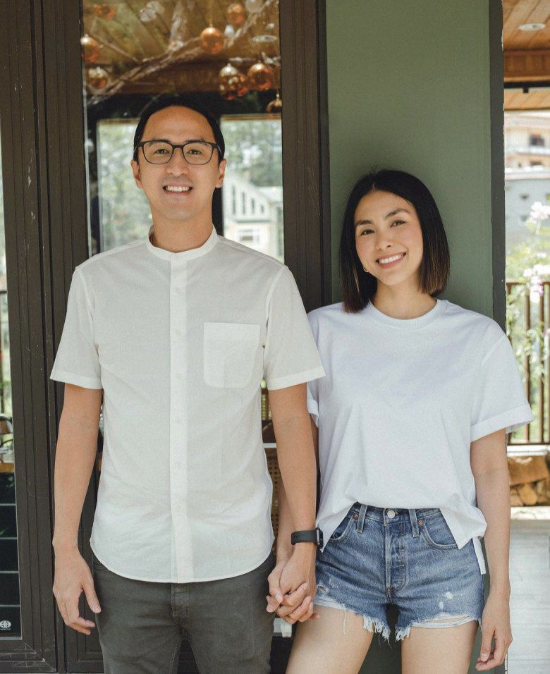 Tăng Thanh Hà cùng chồng doanh nhân trốn con vi vu trời Tây, ngày càng đẹp đôi như bước ra từ ...