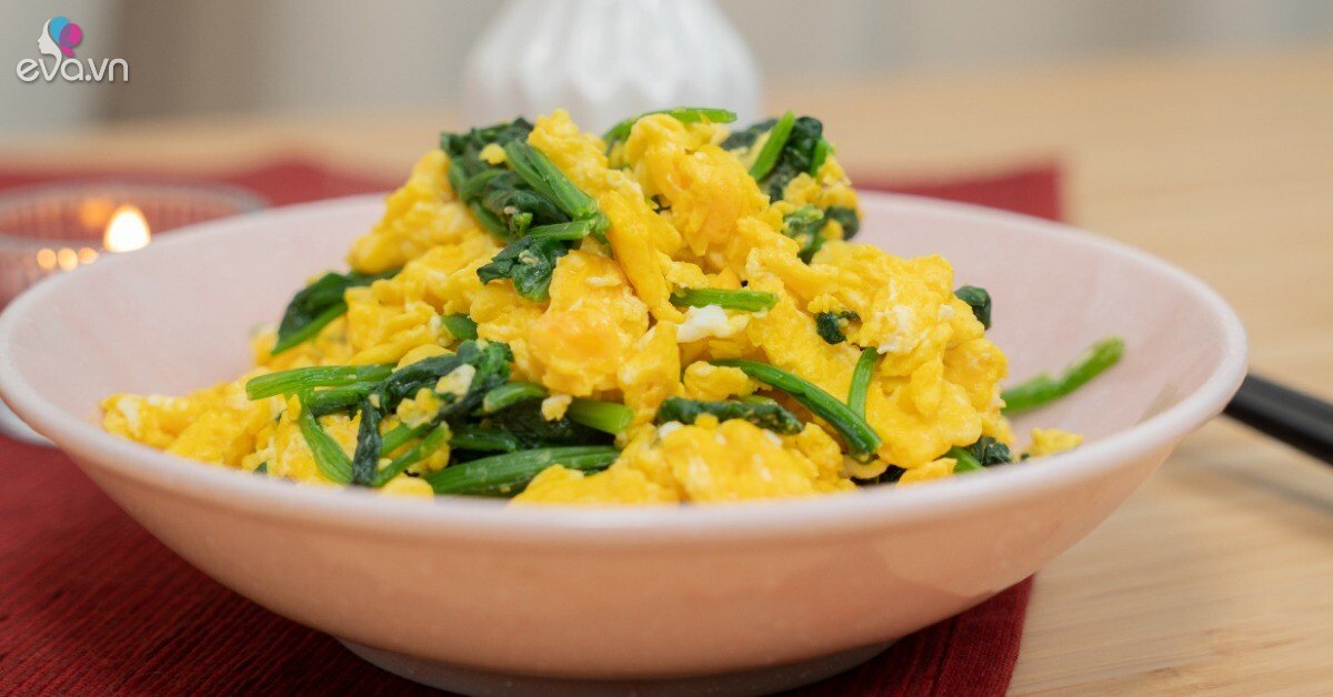 Loại rau vitamin K gấp 60 lần trứng vịt, bổ từ thân đến lá, đem xào ...