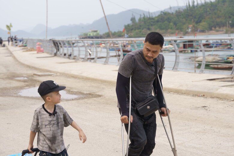 Bố ơi mình đi đâu thế? tập 1: Anh tài Neko Lê khác lạ khiến fan không quen, Duy Hưng bị thương ...