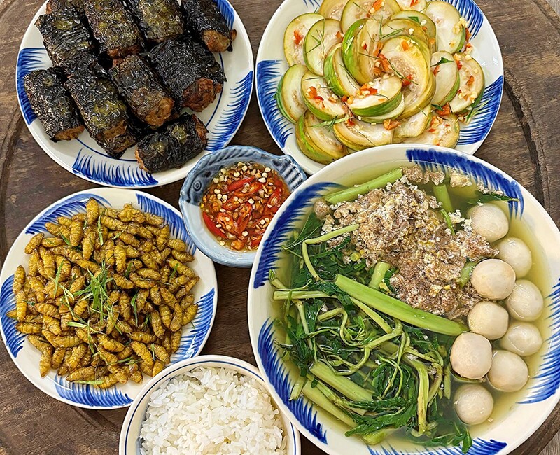 Gợi ý 14 mâm cơm hè thanh mát, dễ ăn cho những ngày oi nóng 390303