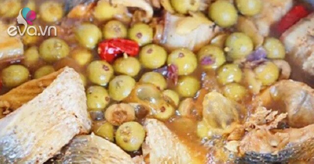 Loại quả mọc bờ rào xưa rụng đầy gốc, nay thành đặc sản ở thành phố ...