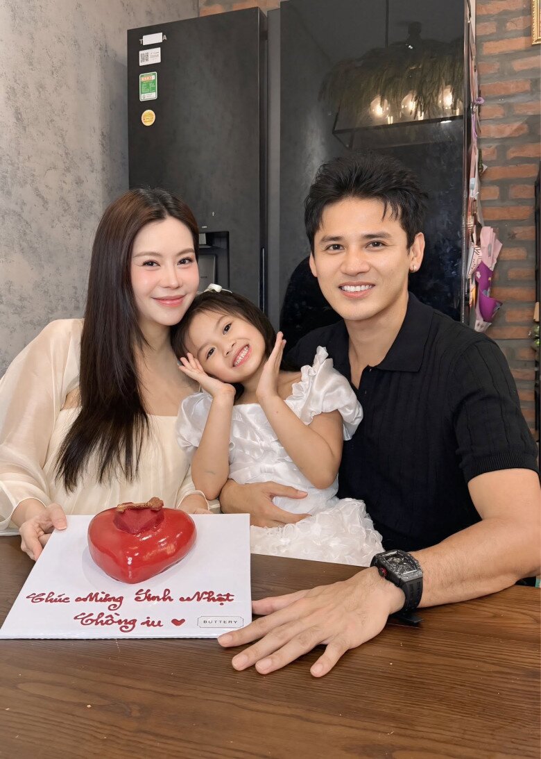 Con gái sinh tại Mỹ của Anh Tài - Vũ Ngọc Ánh được khen thưởng ở trường ...
