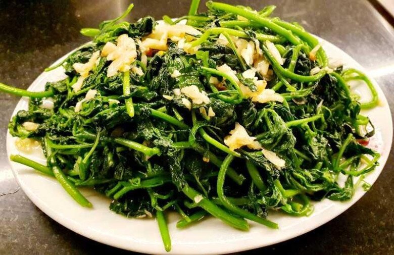 3 loại rau dại mọc đầy vườn, xưa nhổ bỏ nay lên đời thành đặc sản, ăn ...