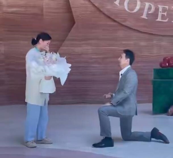 Thoát cửa tử nhờ nữ bác sĩ, nam diễn viên quyết "lấy thân báo đáp”, câu ...