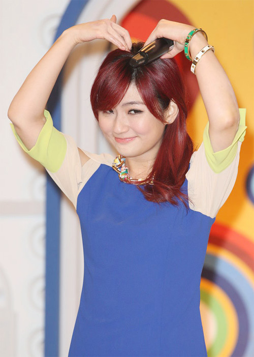 Selina tự tin khoe vóc dáng hồi phục sau vụ nổ