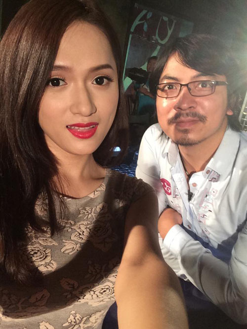 Le Thi Huyen Anh va Elly Tran : Hotgirl thân thiết như chị em