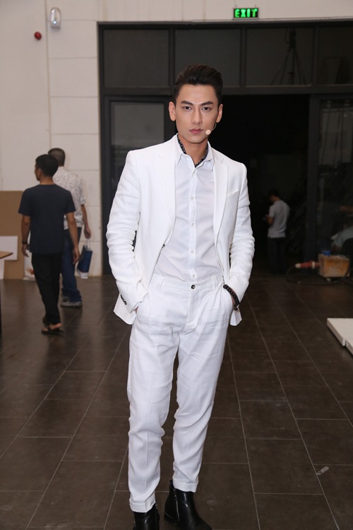 Isaac - chàng mỹ nam vạn con nít mê của Vietnam Idol Kids