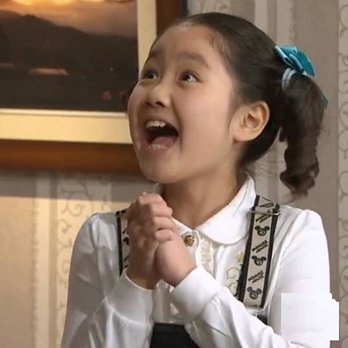 Sau 8 năm cô bé đanh đá Haeri trong Gia đình là số 1 đã lột xác dường này