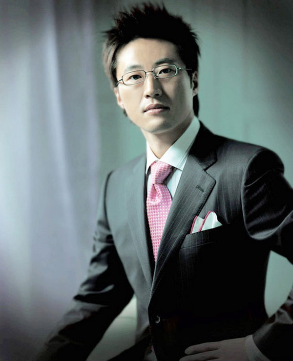 Sau thời gian dài vắng bóng, quý ông Chuyện tình Paris Park Shin Yang ...