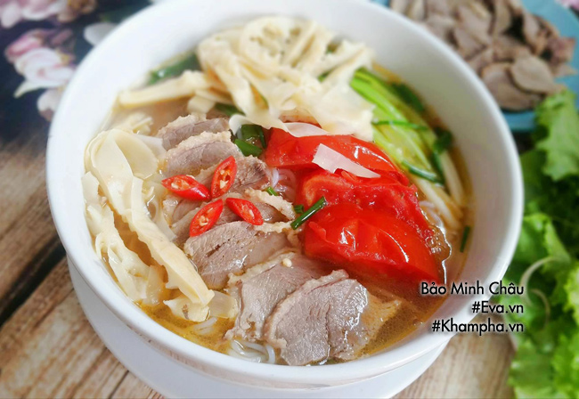 Mẹ nấu bún măng ngan hấp dẫn, cả nhà ăn sáng khỏi cần ra hàng