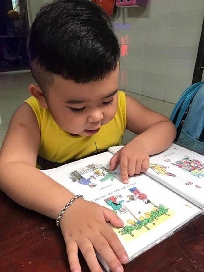 Bất ngờ với cuộc sống của cậu bé chạy show trăm triệu Ku Tin sau 3 năm ...
