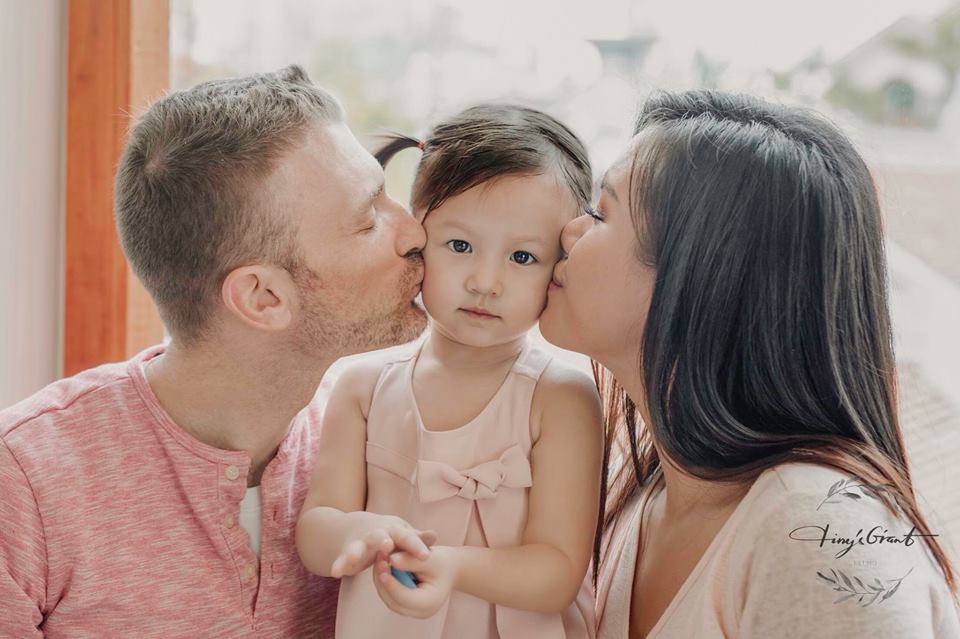 Mỹ nhân Việt đẻ con cho chồng Tây: Người được cưng chiều, người bị ...
