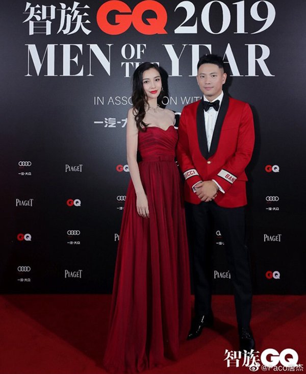 Có chồng là Huỳnh Hiểu Minh, Angelababy vẫn bị người đàn ông này bắt ép