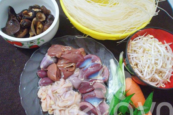 4 cách làm miến xào cực ngon vừa miệng không bị nát - Bếp Eva