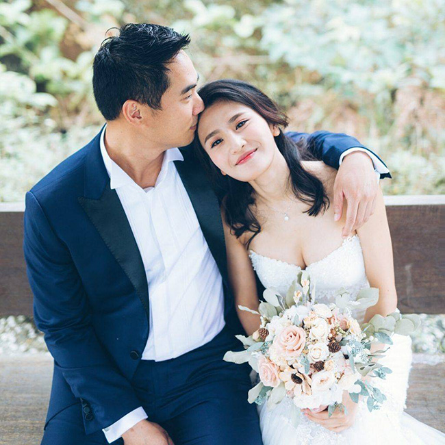 Nữ HLV mặc áo tắm đẹp nhất nhì xứ Đài, đẻ con xong chồng ngắm không rời mắt