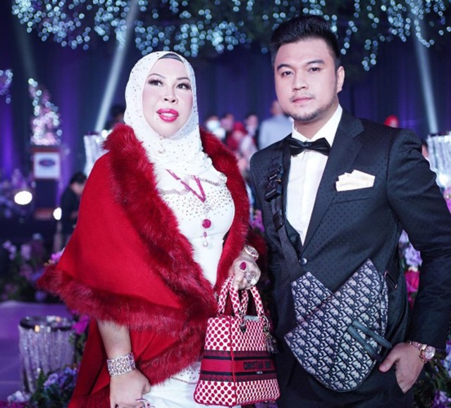 Nữ đại gia 49 tuổi lấy chồng kém 22 tuổi, con gái phản đối: Không cần ...