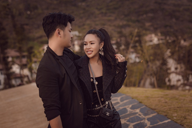 Mika Nguyen khoe nhan sắc tươi trẻ, dù lớn hơn ông xã Nam vương Hanas Tran