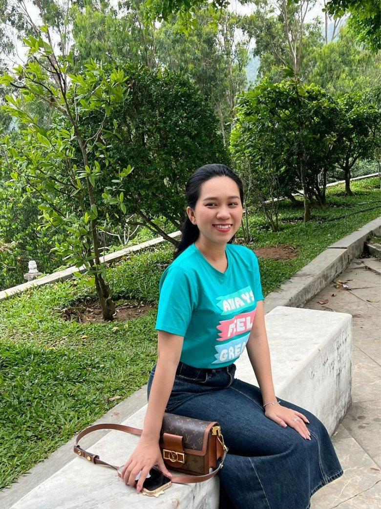 Bị hàng loạt khán giả tấn công, Đài truyền hình lên tiếng vì cho vợ chồng cháu gái Vũ Linh lên sóng