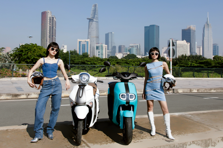 Ming Ming và Camlei đọ dáng cực ngầu bên phụ kiện siêu chất