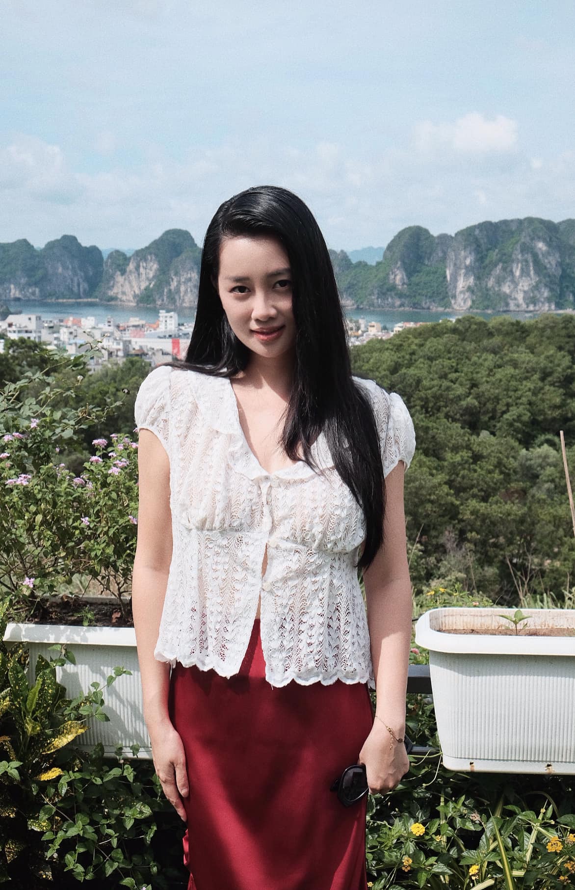 MC Quỳnh Chi sắp cưới: U40 vẫn đẹp như một nàng tiên, từng hủy hôn vì Bạn anh bảo em yêu con gái