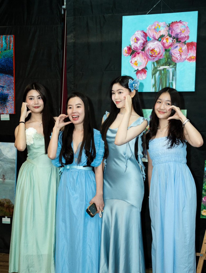 Lọ Lem gây chú ý khi tranh được đem đi triển lãm, Quyền Linh rũ bỏ hình ...