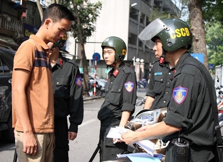 Những trường hợp này, cảnh sát cơ động mới có quyền dừng xe, hàng triệu ...