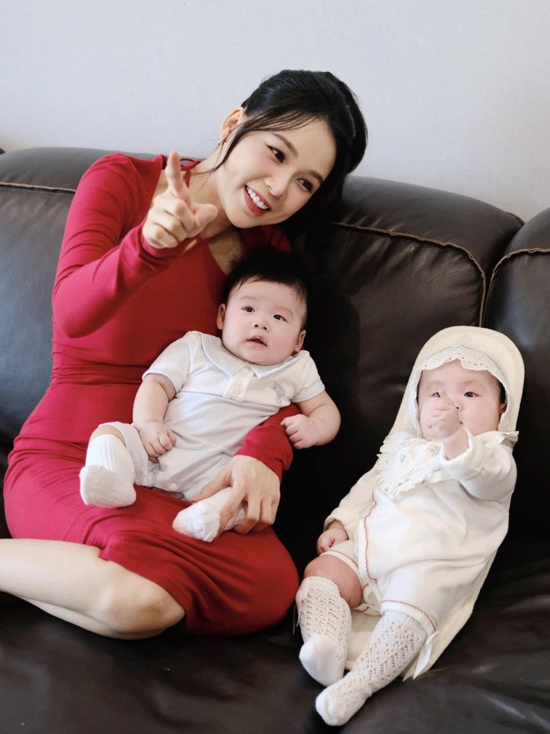 Sam than thở vì sống ở chung cư mà hàng xóm bật nhạc quá to, lo 2 con ...