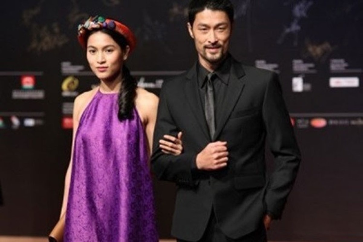 Johnny Trí Nguyễn đổ vỡ hôn nhân, hẹn hò kín tiếng với Nhung Kate