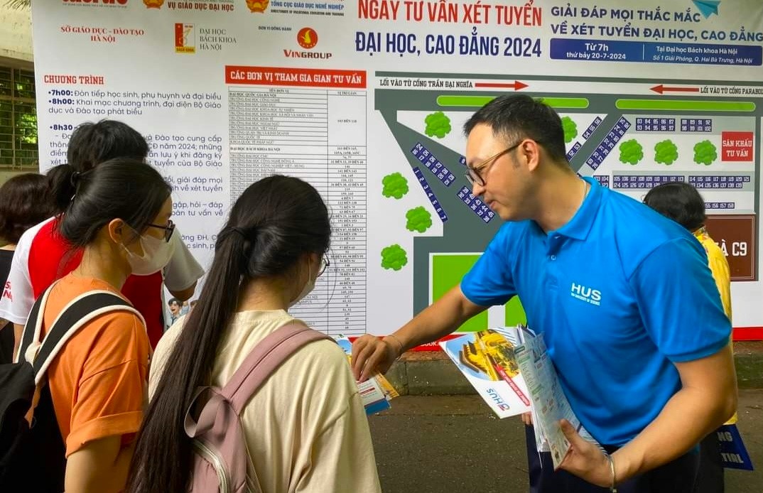 Hàng loạt trường đại học công bố điểm chuẩn dự kiến năm 2024