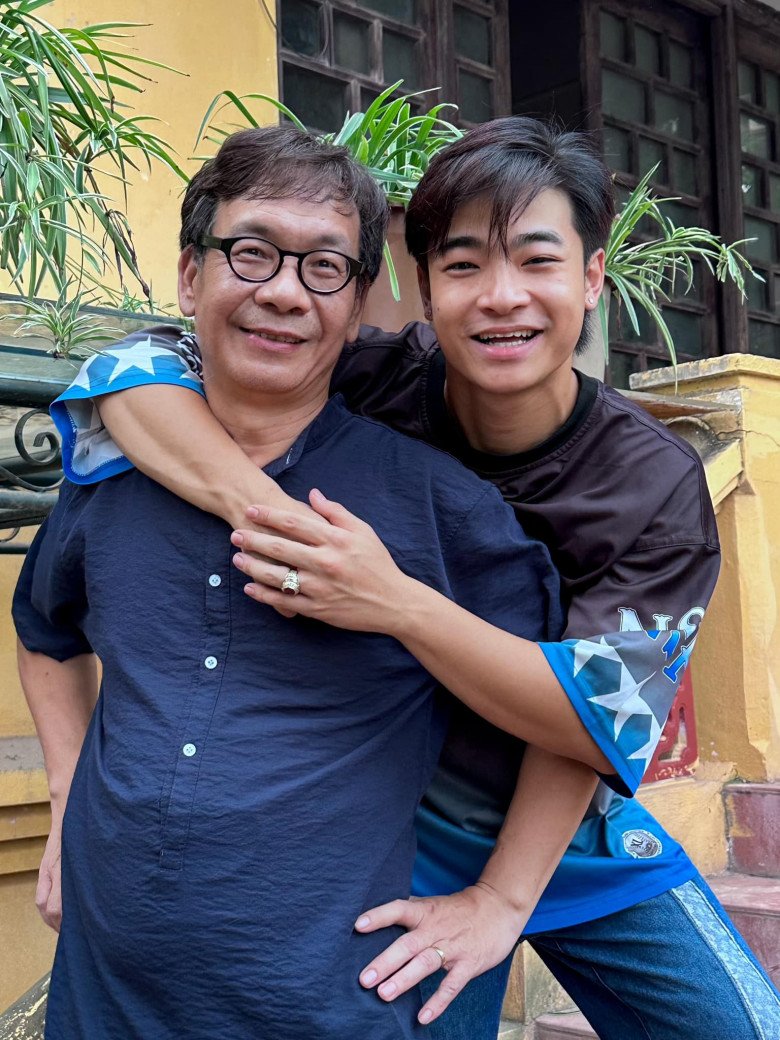 4 con đẹp như tranh của Cảnh Sát Hình Sự Võ Hoài Nam: Quý tử giống bố, 2 ái nữ có ngoại hình ...