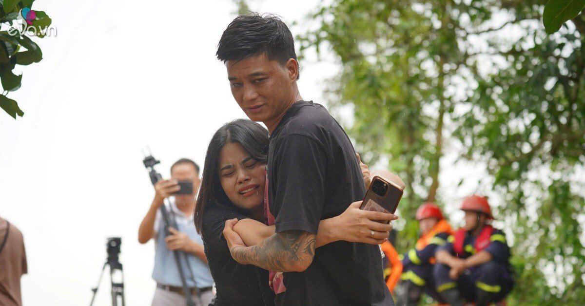 Hiện trường vụ sập cầu ở Phú Thọ, nhiều người khóc ngất tìm kiếm người thân