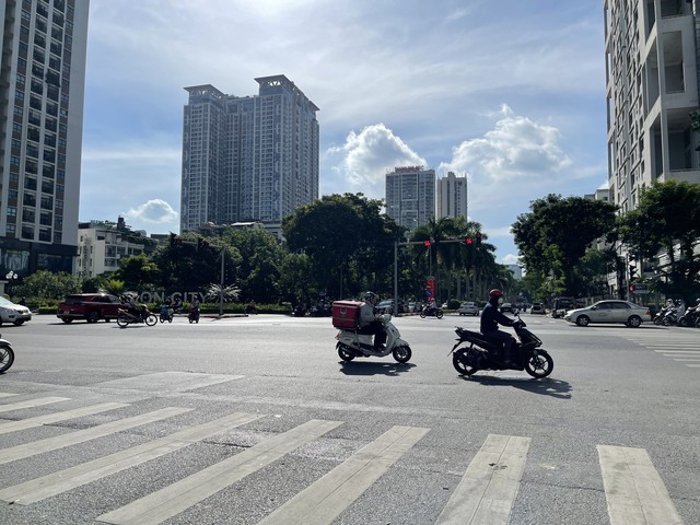 Vượt đèn đỏ có thể bị phạt đến 22 triệu đồng, ở trường hợp này người ...